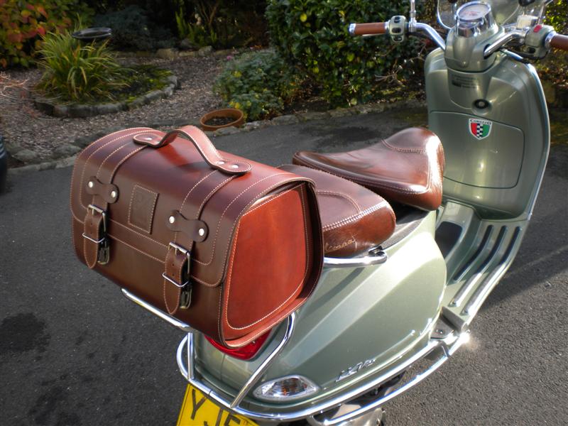 Modern Vespa : UK eBay - new listings for leather top cases - OEM copy