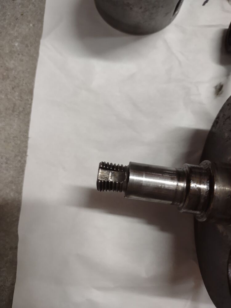 Modern Vespa : VNA rebuild in Oz - frame/engine questions for experts