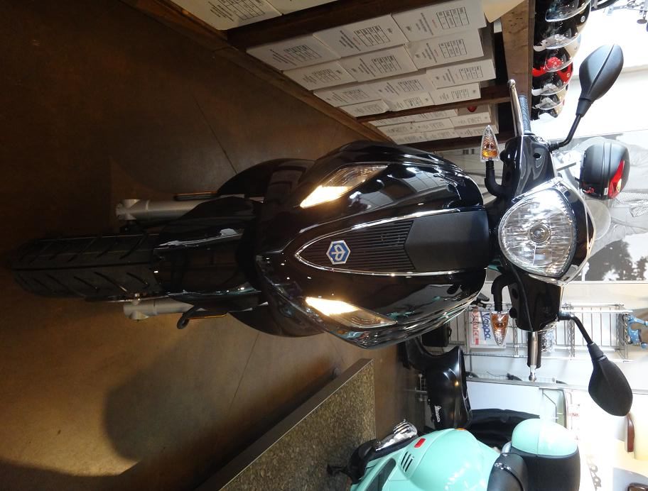 Modern Vespa : 2014 Piaggio Fly 150 3V... it's here.......