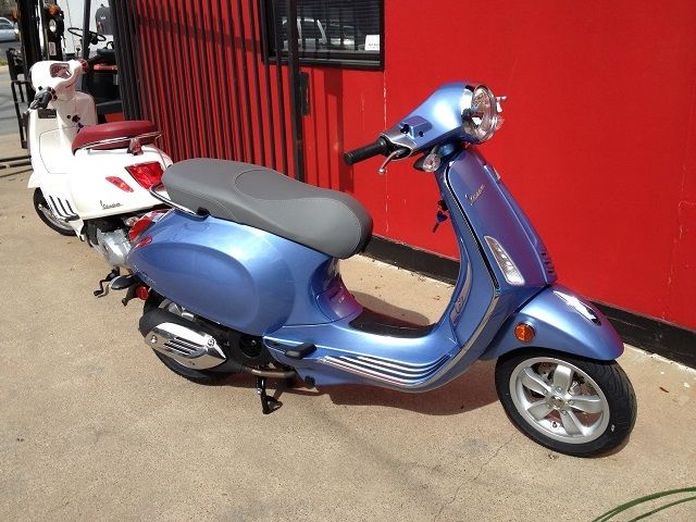 Modern Vespa : 2015 USA Primaveras have started to ship