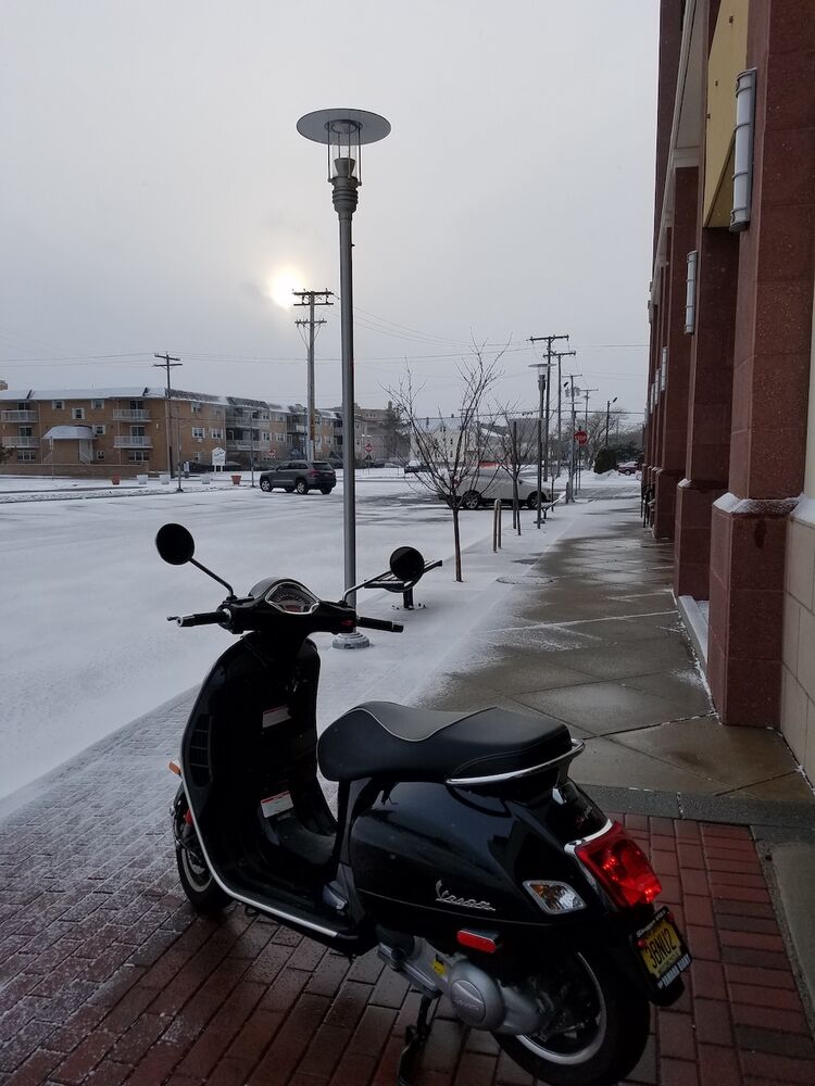 Modern Vespa : Vespa riding year round?