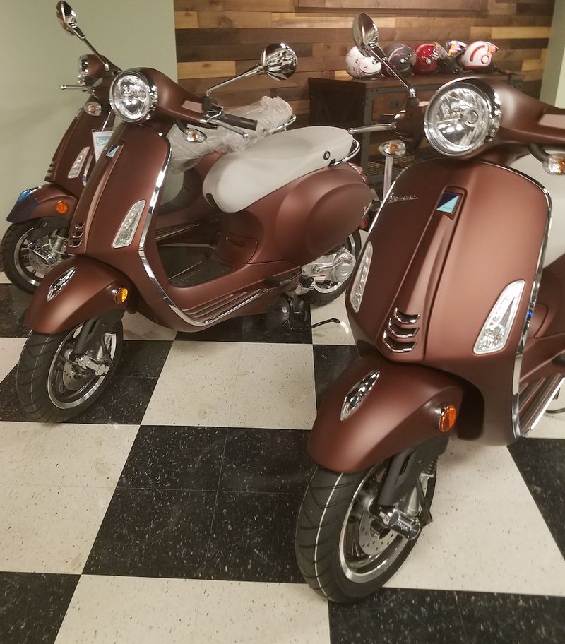 Modern Vespa : Scooters Catching On