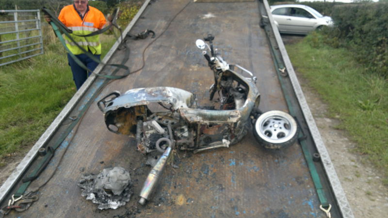 Modern Vespa : This Vespa's on fire!