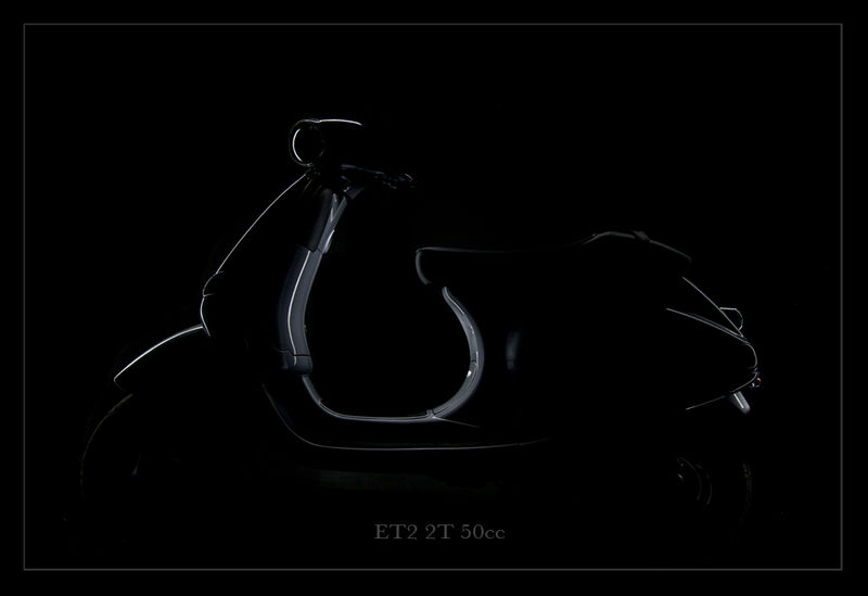 Modern Vespa : 2005 ET2 2T 50cc