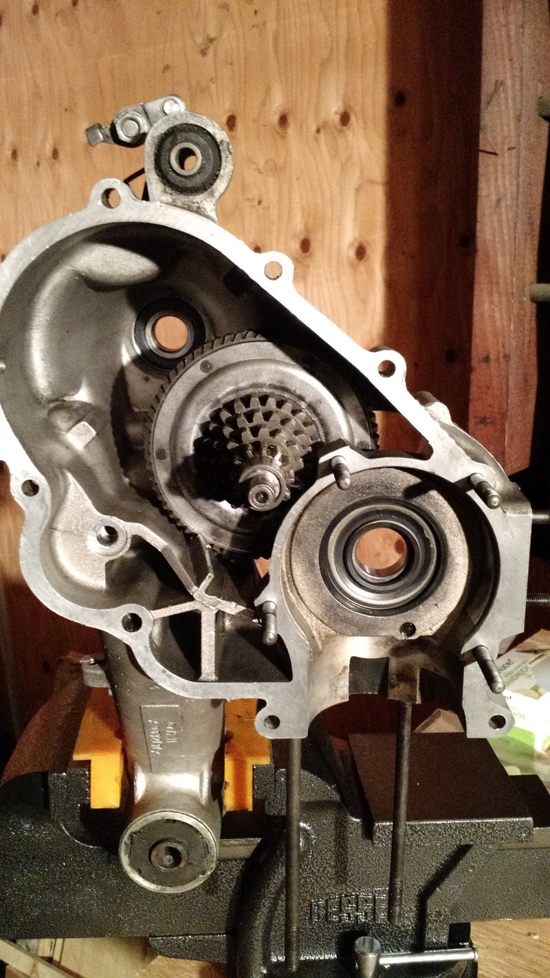 Modern Vespa : Rally 200 engine rebuild