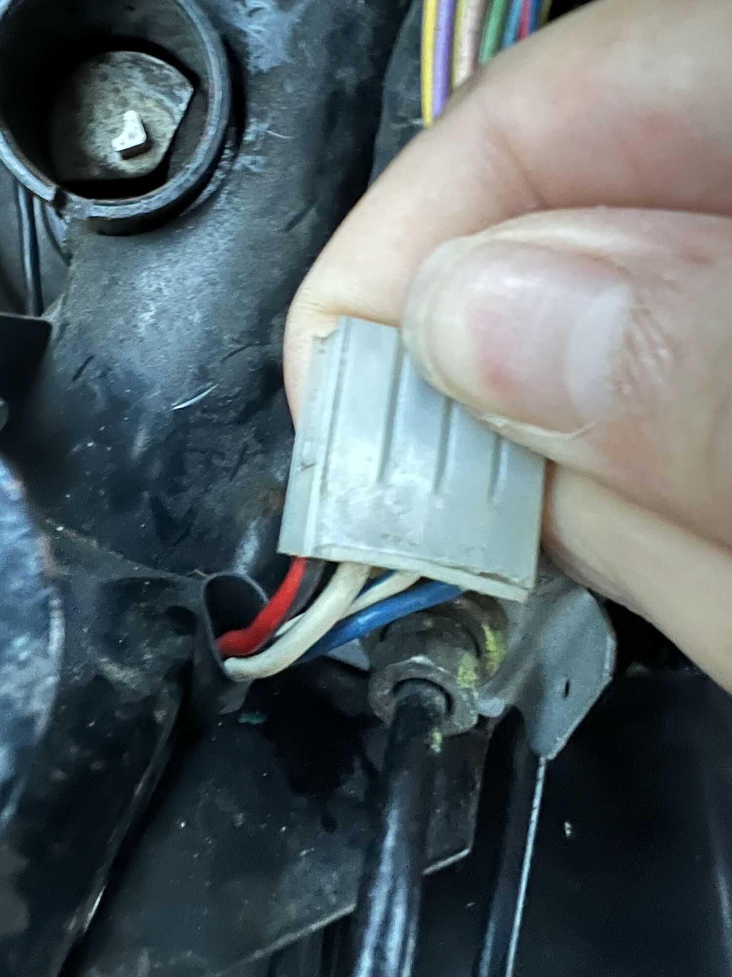 Modern Vespa : Piaggio BV200 No power when key turned on