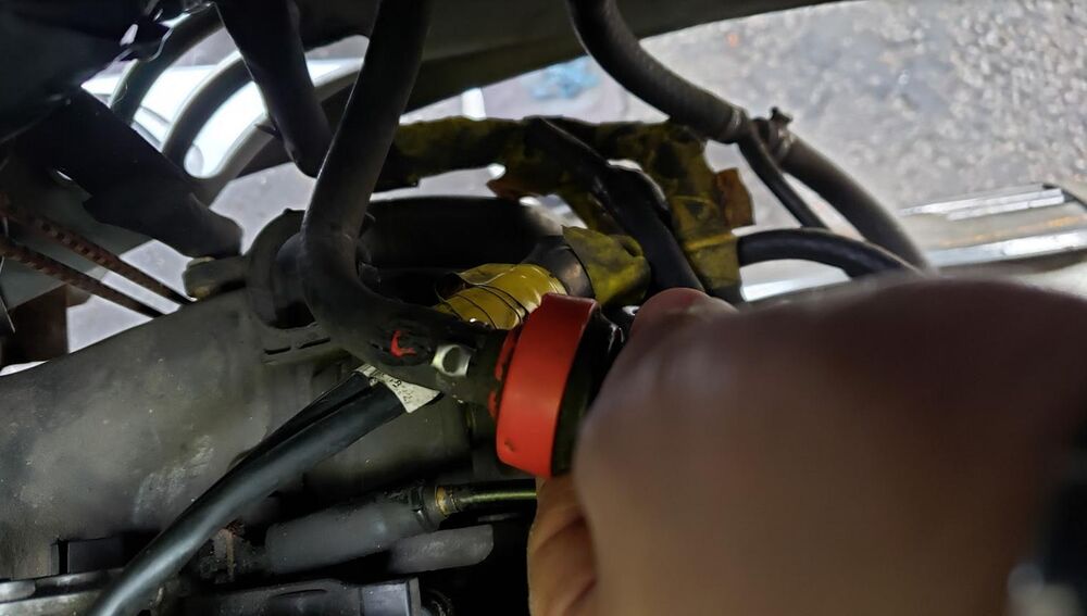 Modern Vespa : vespa ET4, 150cc, difficulty starting after rain