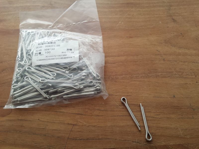 Modern Vespa : cotter pins free to good home