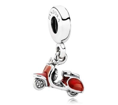 Modern Vespa : Tiffany Scooter Necklace