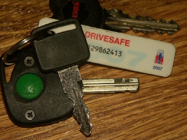 Modern Vespa : Show your key chain