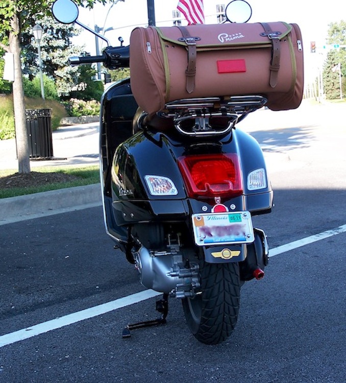 Modern Vespa : GTS 250 All In One Place