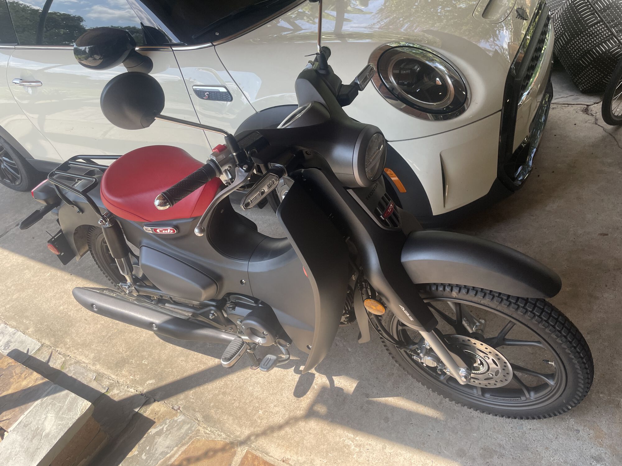 Modern Vespa : History Of The Super Cub