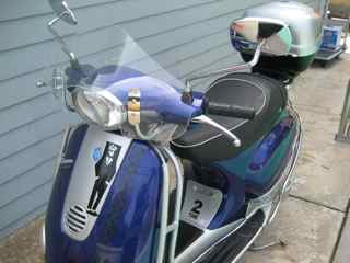 Modern Vespa : Show Me your 2 Tone/Vespas (Modern Or Vintage)