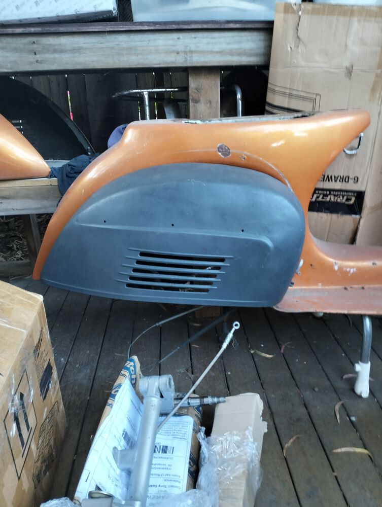 Modern Vespa : Super Side Panels