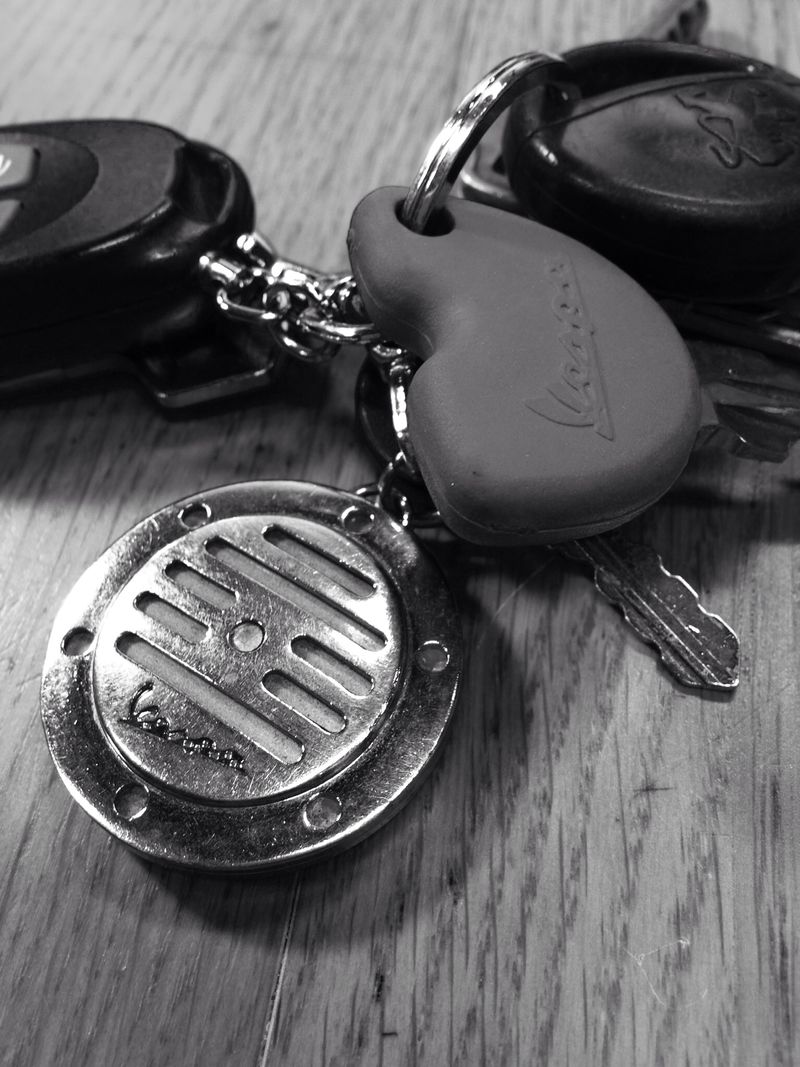 Modern Vespa : Show me your Vespa Keys