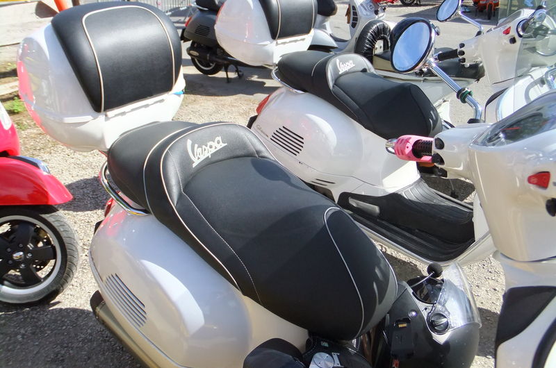 Modern Vespa : Have you seen this GTV seat style before?