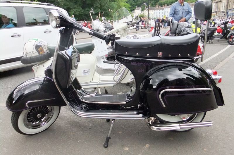 Modern Vespa : Beat the Bikers - Matlock, Derbyshire Sun 11 Aug