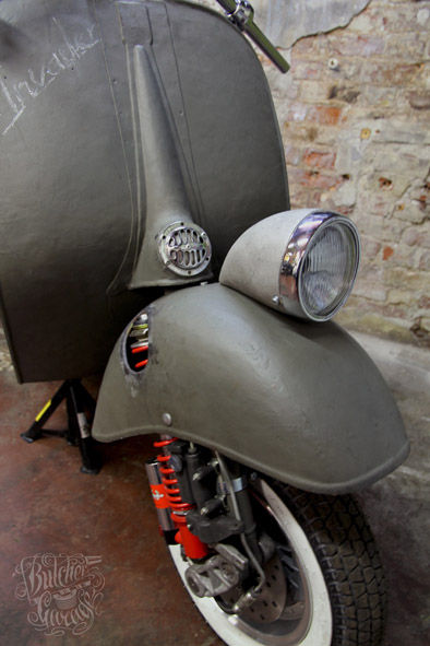 Modern Vespa : ACMA. From vietnamese home made to russian custom)