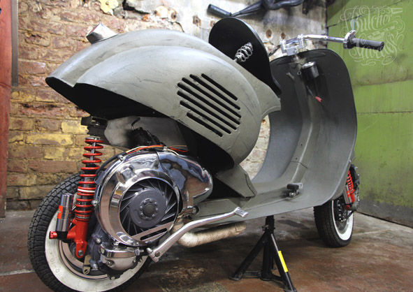 Modern Vespa : ACMA. From vietnamese home made to russian custom)
