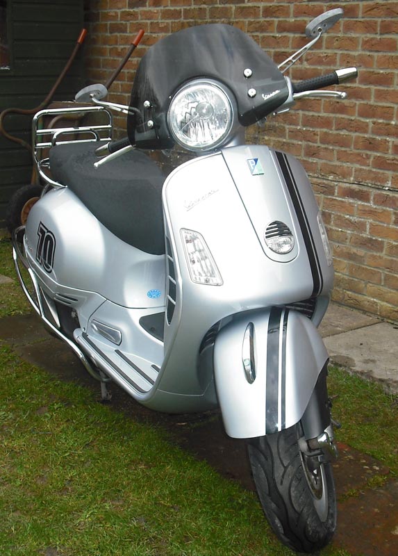 Modern Vespa : My 2007 GTS250
