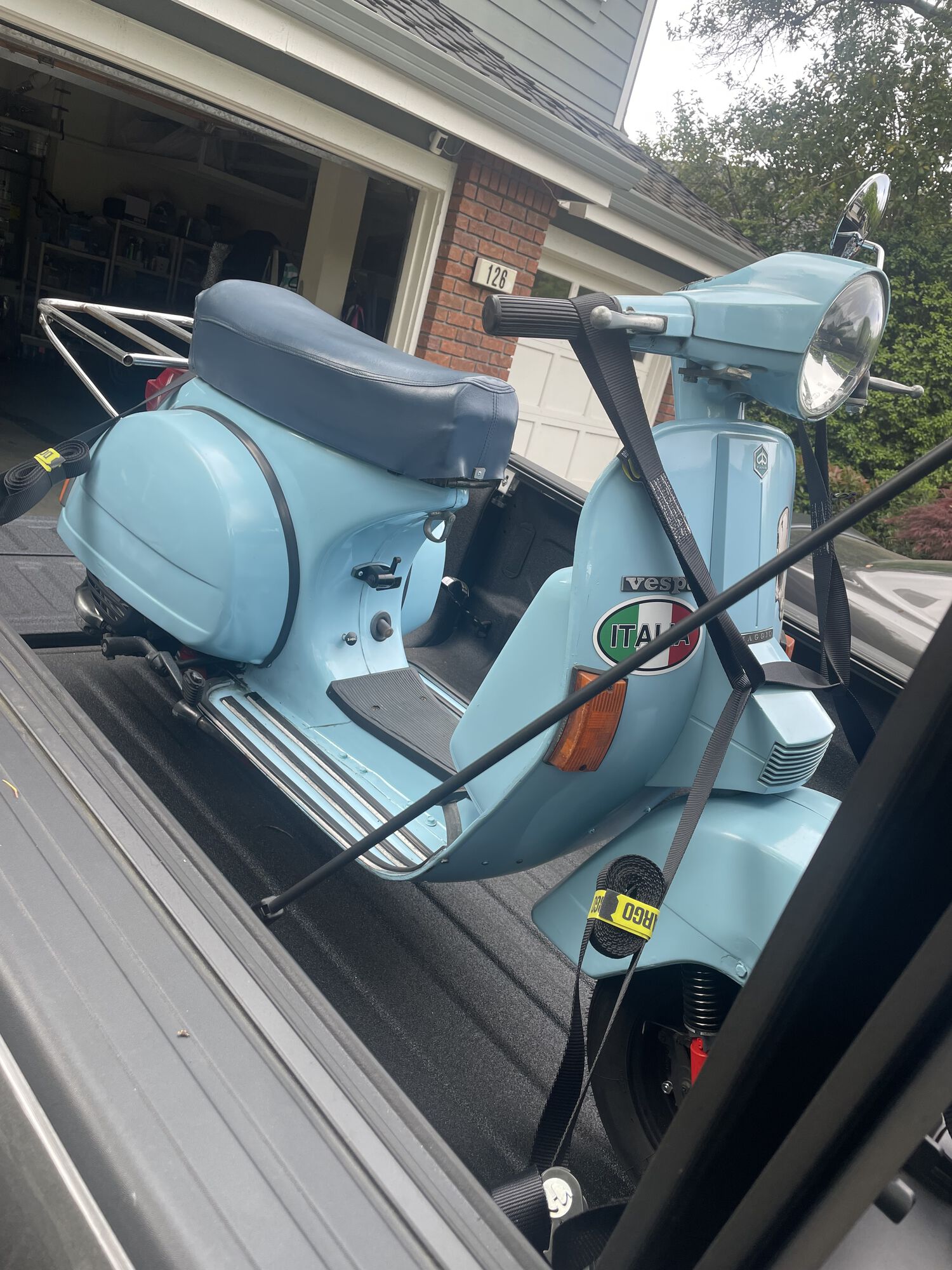 Modern Vespa : CA DMV salvage