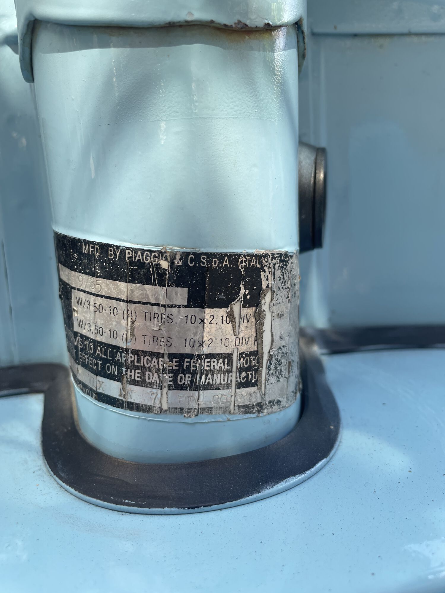 Modern Vespa : CA DMV salvage