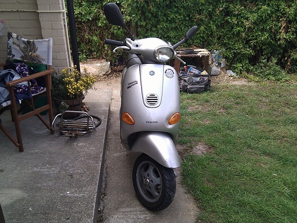 Modern Vespa : Vespa Piaggio ET2 Restoration