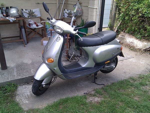 Modern Vespa : Vespa Piaggio ET2 Restoration