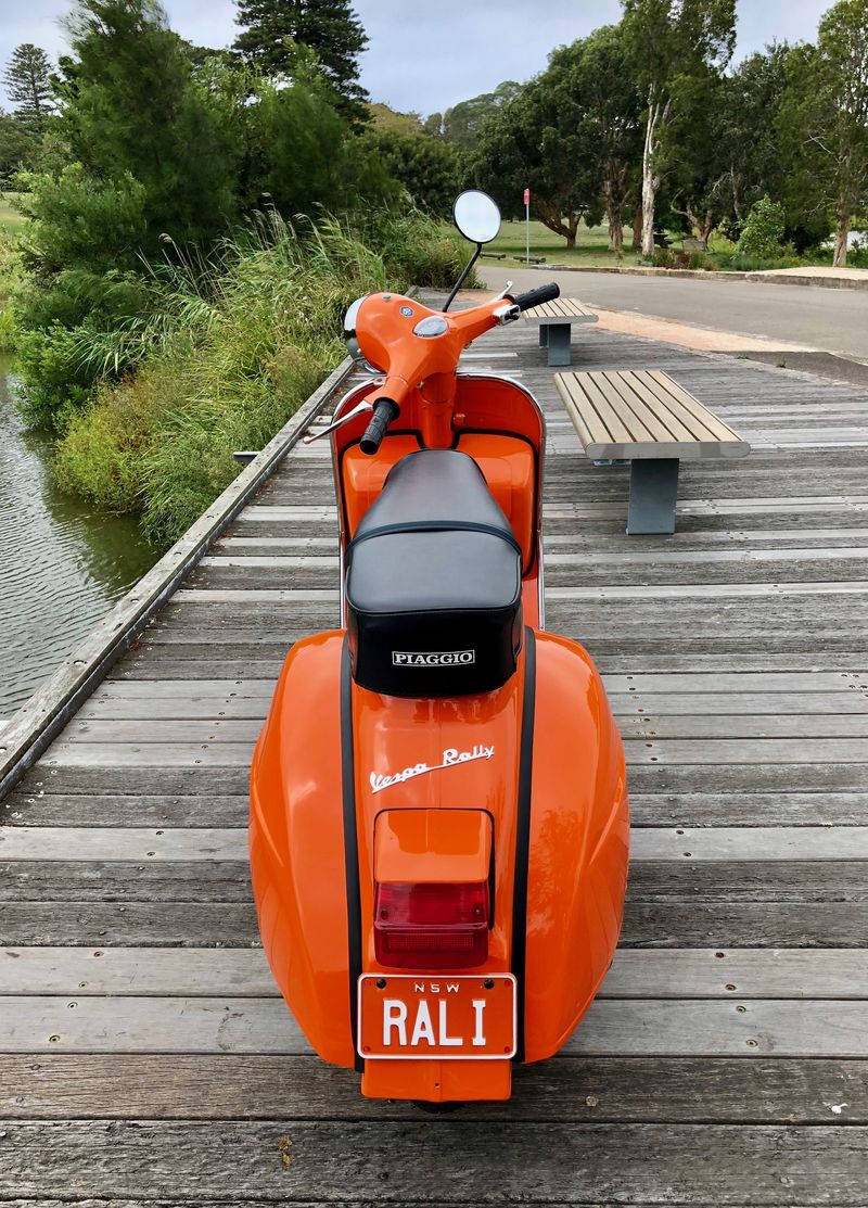 Modern Vespa : Rally 180 Restoration