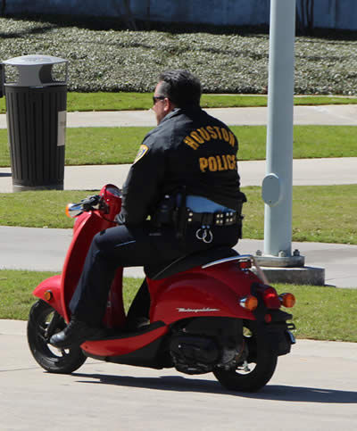 Modern Vespa : Scooter Security