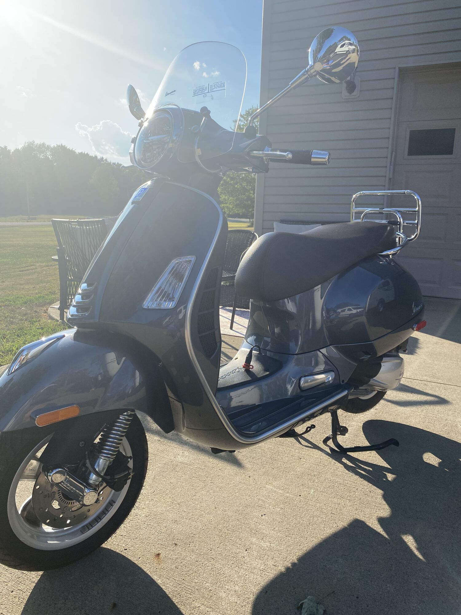 Modern Vespa : [Pittsburgh,PA] FS 2021 Vespa GTS300 hpe LOW MILES!
