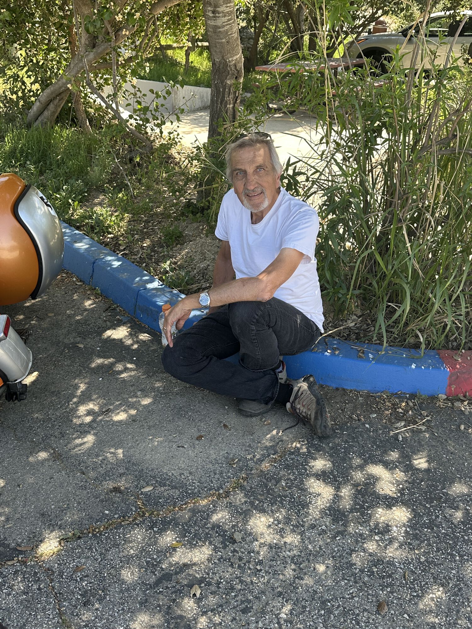 Modern Vespa : Fools of April