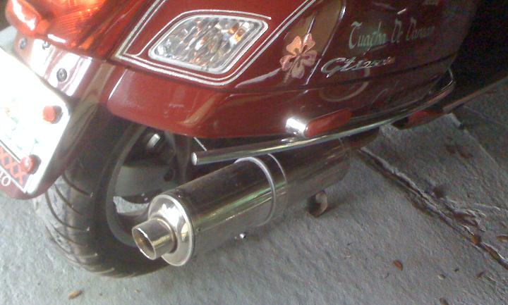 Modern Vespa : Scooterworks' Prima Exhaust for GTS