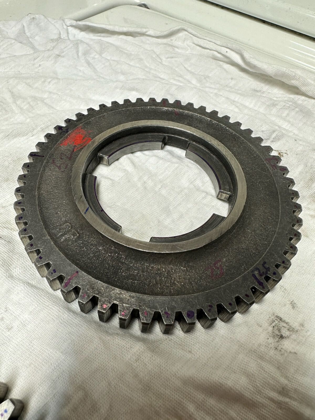 Modern Vespa : Gears as in a source for Large Frame VBB