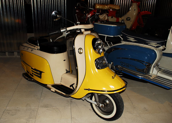 Modern Vespa : Peterson Automotive Museum - Salute to the Scooter!