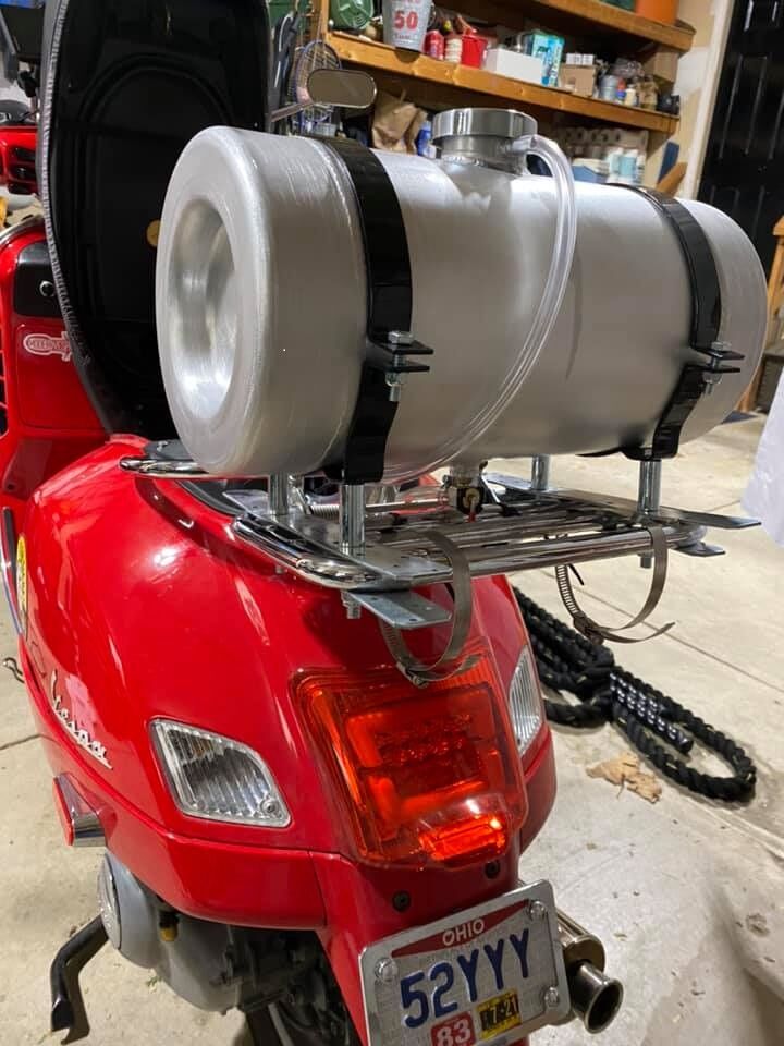 Modern Vespa : Gas Tank