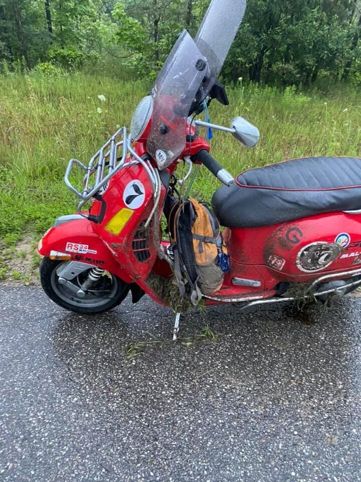 Modern Vespa : Rear crash bars, yay or nay?