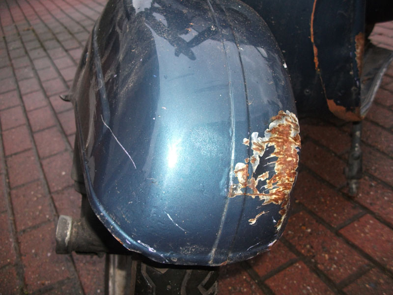 Modern Vespa : first vespa