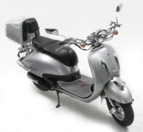 Modern Vespa : Anybody familiar with this somewhat vintage Vespa?
