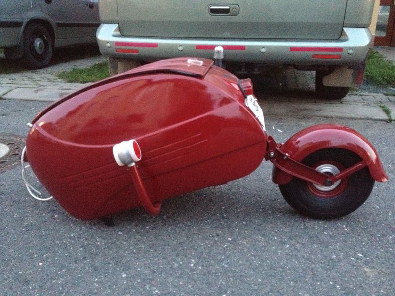 Modern Vespa : PAV 40 trailer renovation for Vespa GTS