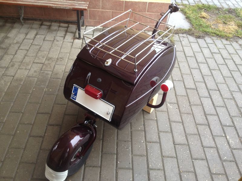 Modern Vespa : PAV 40 trailer renovation for Vespa GTS