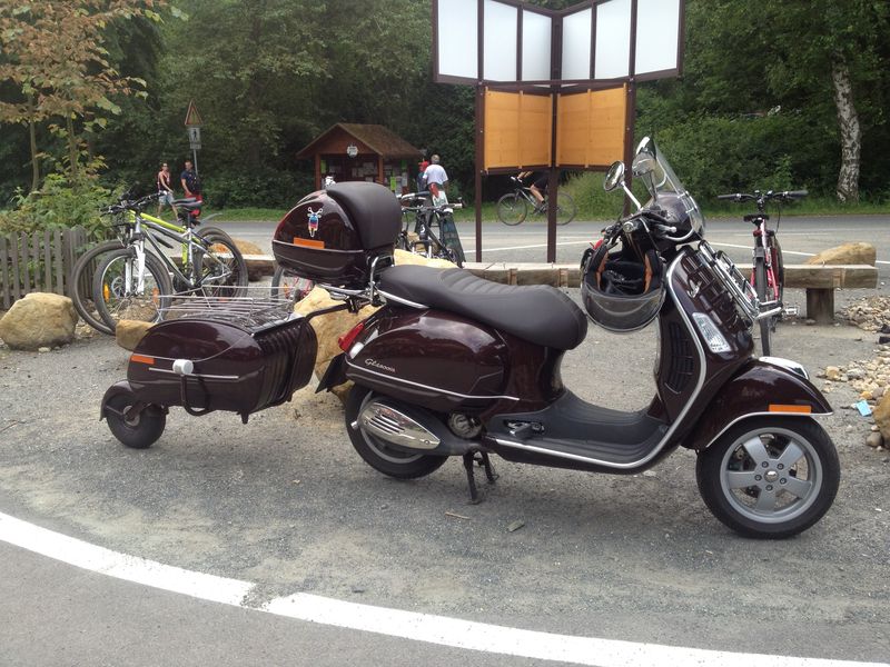 Modern Vespa : PAV 40 trailer renovation for Vespa GTS