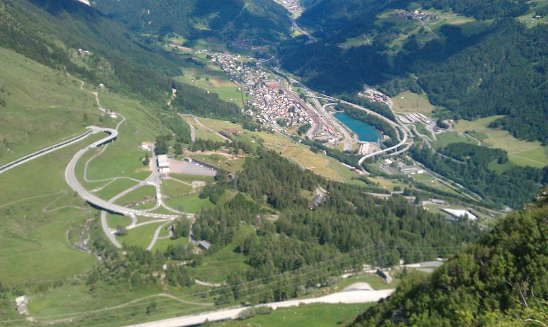 Modern Vespa : Tommy the Tourist European Tour 2013