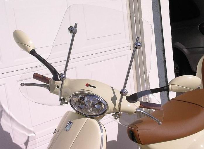 Modern Vespa : Faco Mid-Size Windscreen... Check