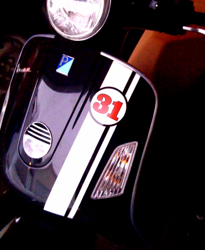 Modern Vespa : Stickers/Decals on your ride.