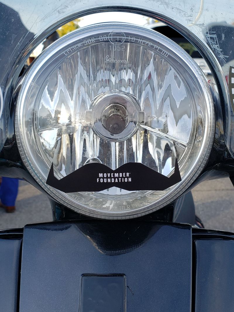 Modern Vespa : Distinguished Gentleman's Ride 2019