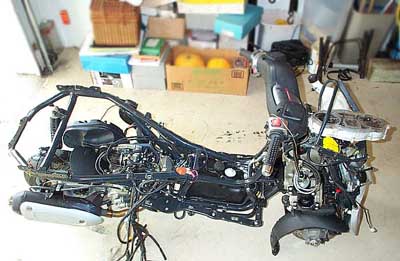 Modern Vespa : conversion to lean mean scooter machine