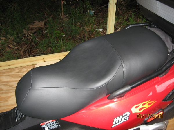 Modern Vespa : Bill "Rocky" Mayer Seats