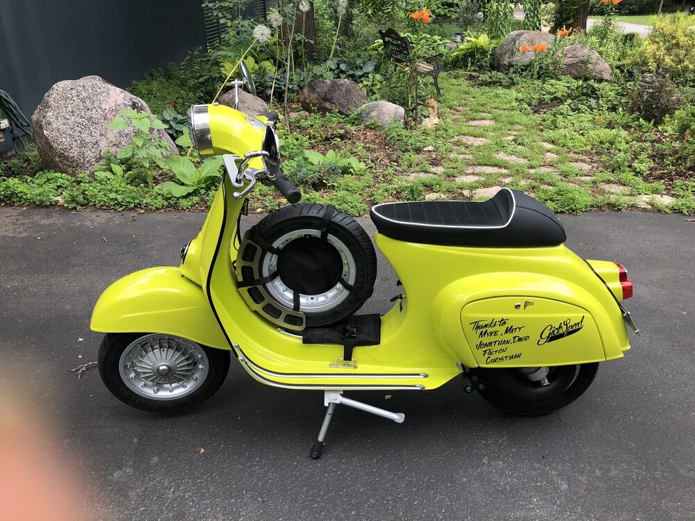 Modern Vespa : Sexy or intriguing Paint jobs?