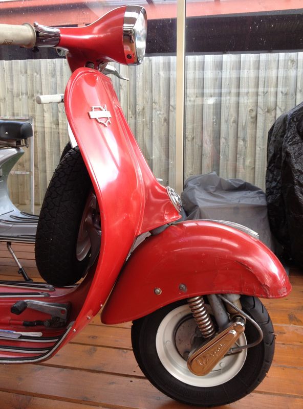 Modern Vespa : Front fork